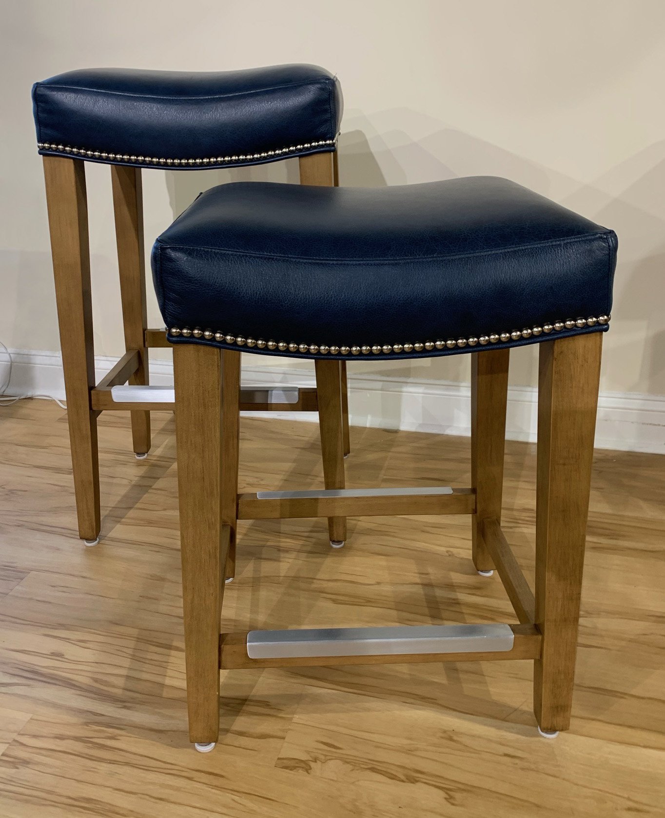 Redding Bar Height Stool w/ Tapered Legs - Designmaster Furniture
